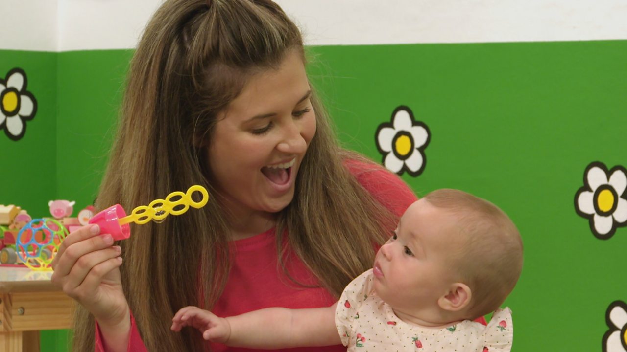The Baby Club - Calm Time - BBC Tiny Happy People