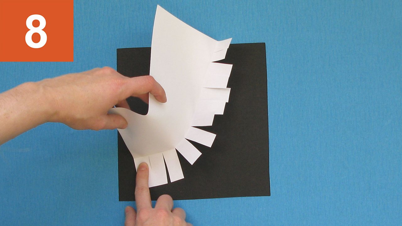 Make paper strip fringes - BBC Bitesize