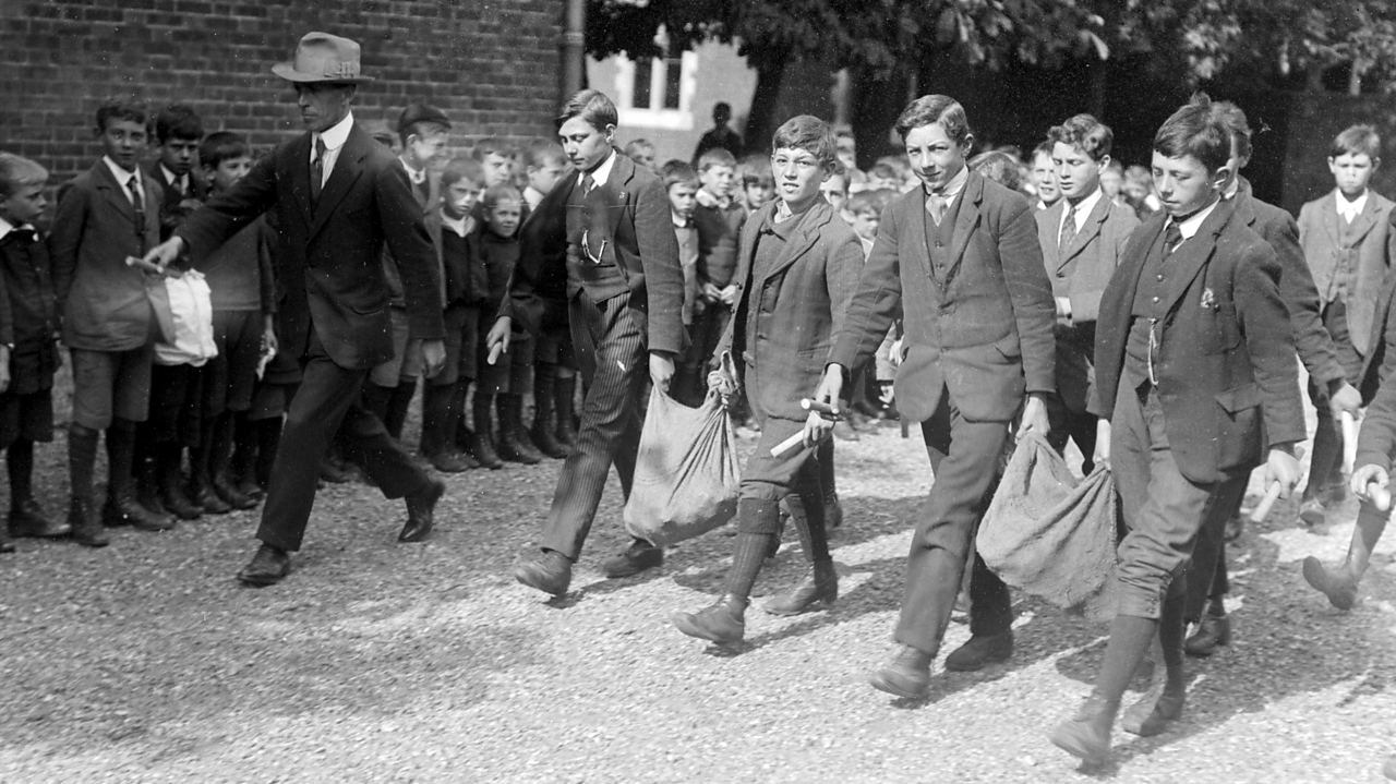 What did children do during World War One? - BBC Bitesize