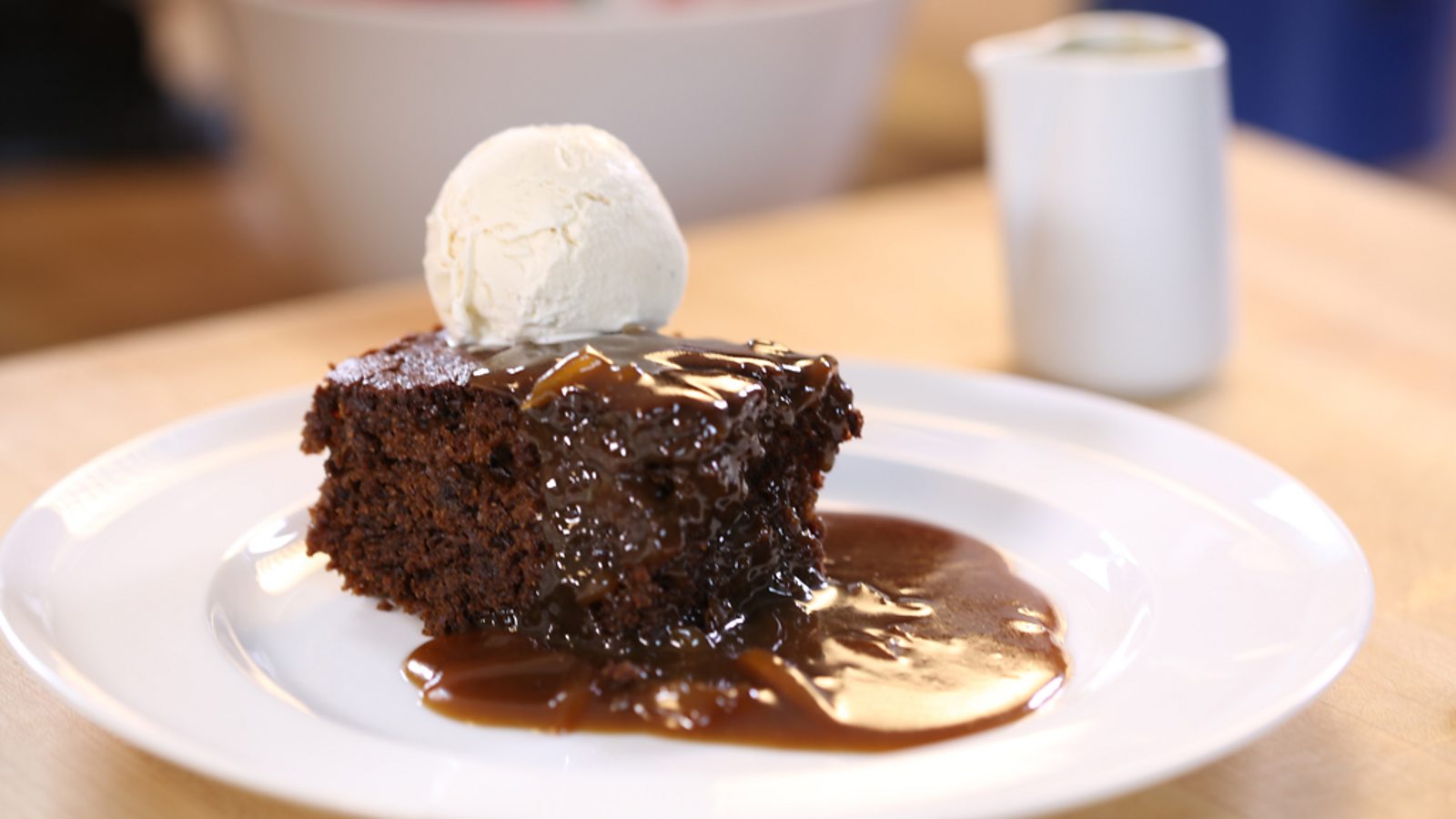 Sticky chilli ginger sponge recipe - BBC Food