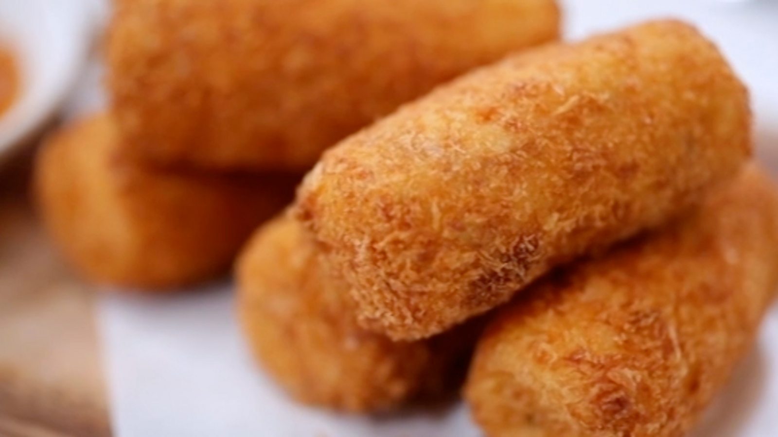 Roast chicken croquettes with spicy tomato chutney recipe - BBC Food