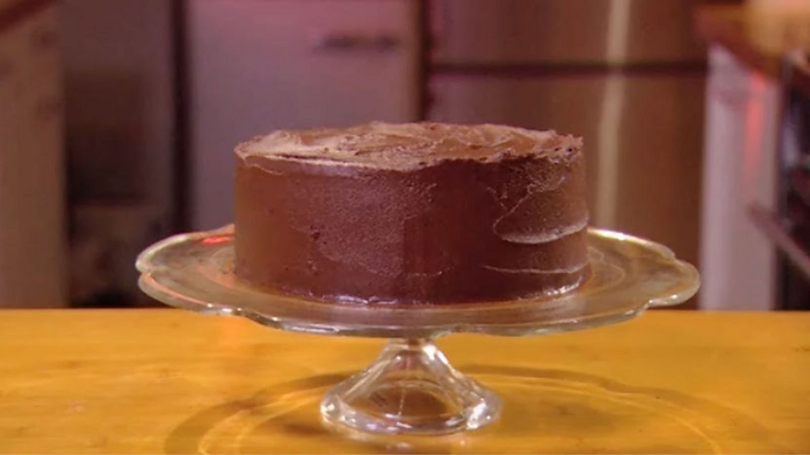 Mary's chocolate cake with white chocolate icing recipe - BBC Food