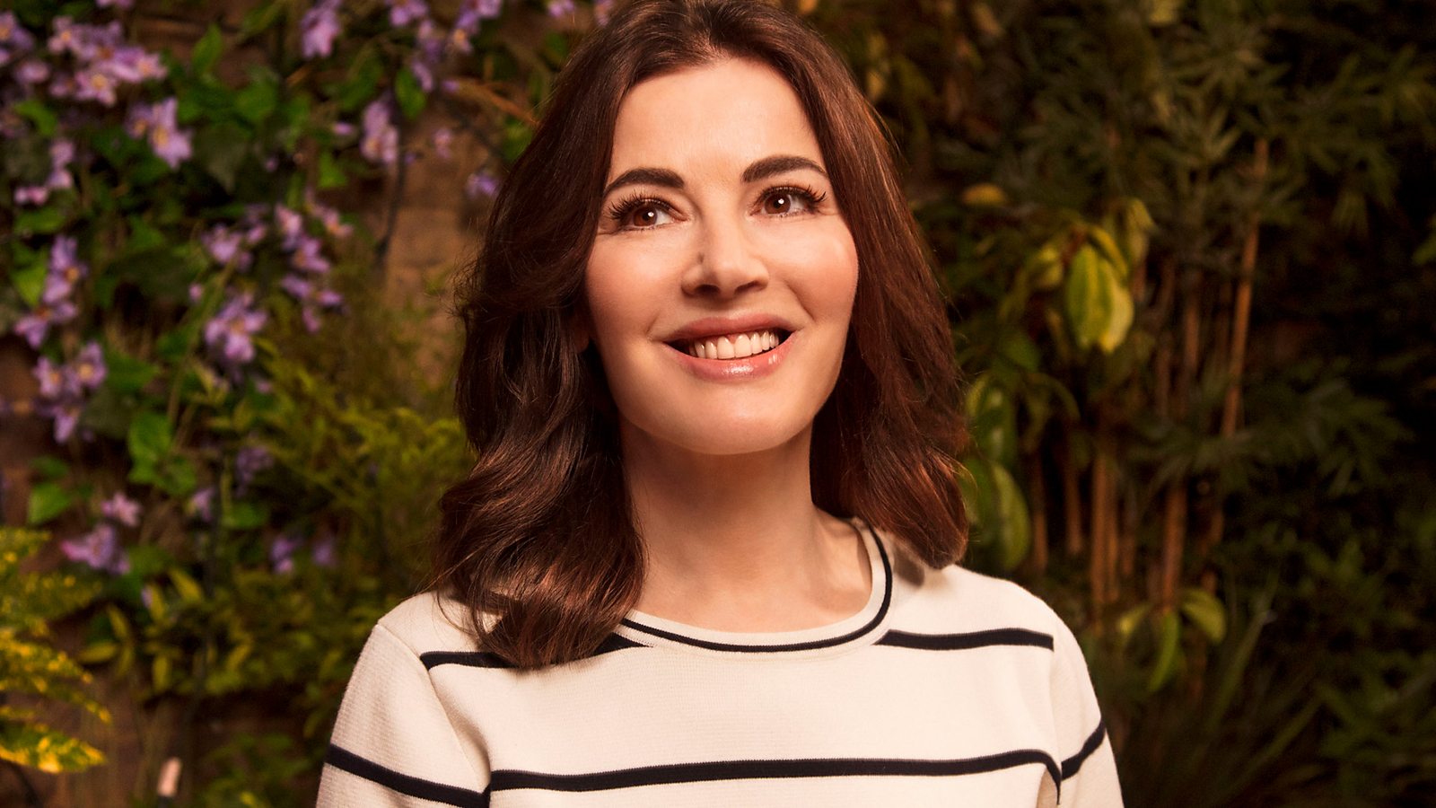 Nigella's white chocolate cheesecake recipe - BBC Food