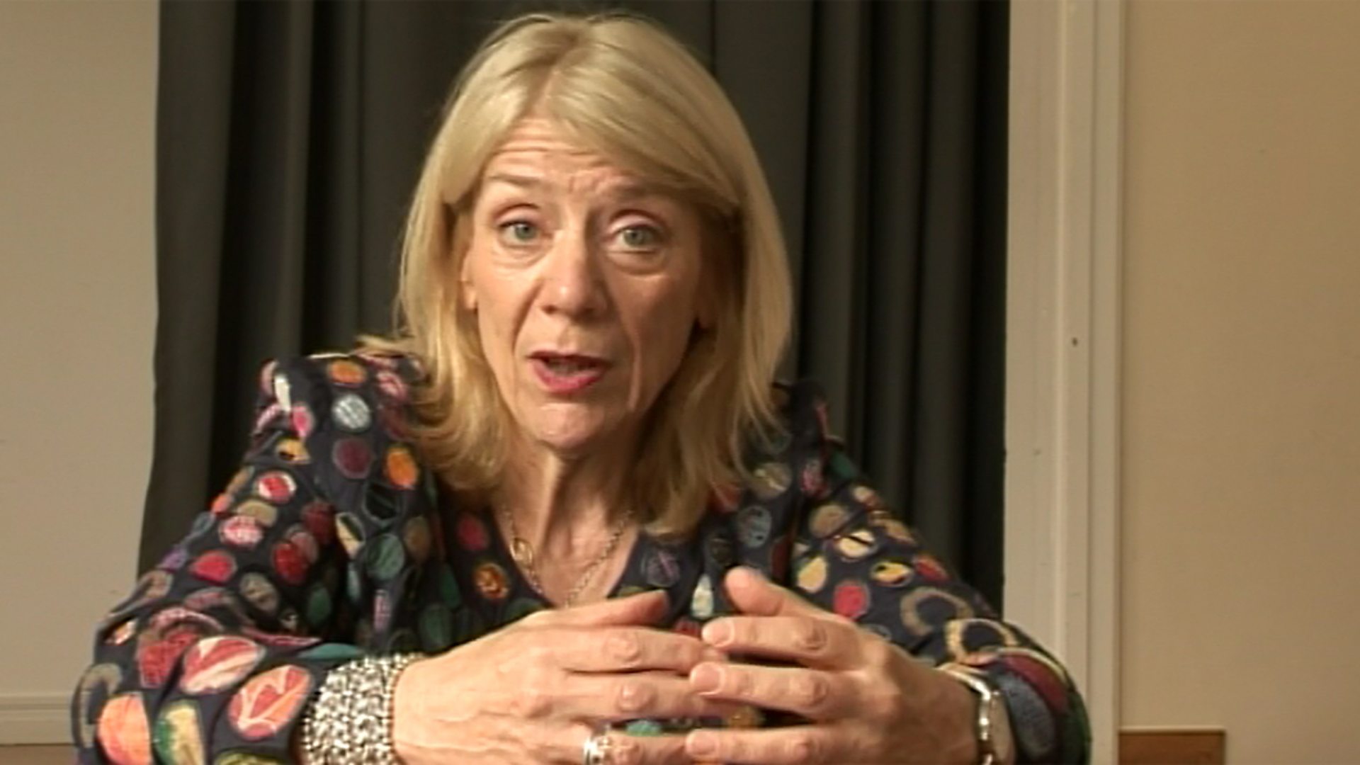 BBC Wales - BBC Wales, Vocal coach Mary King on how to sing