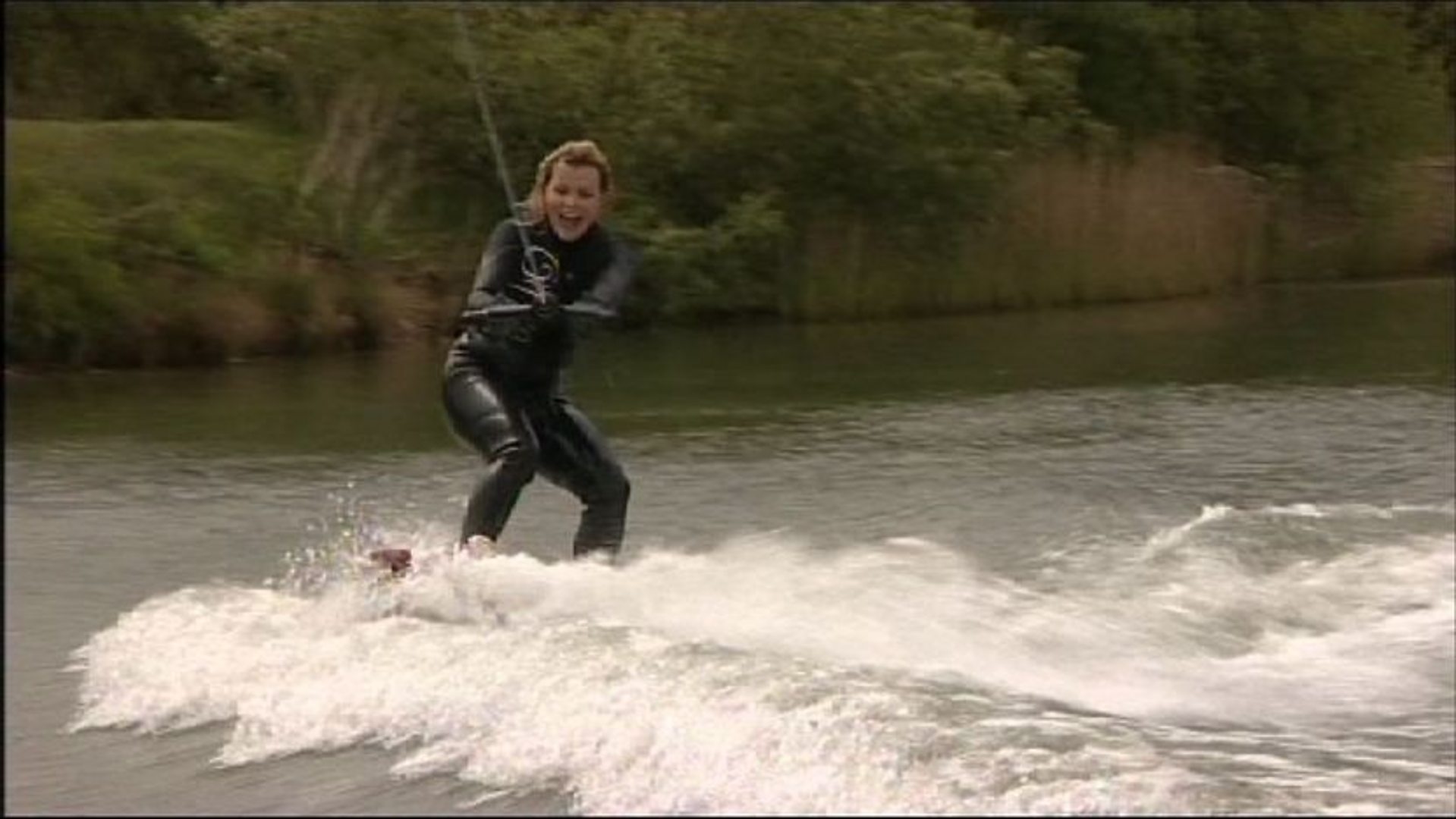 BBC One - Country Tracks, Cotswolds, Ellie Harrison goes wakeboarding