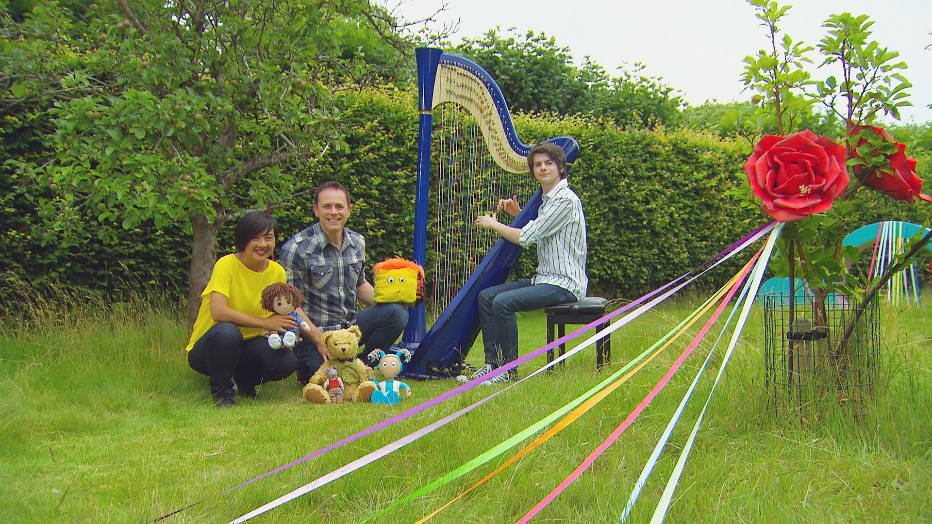 BBC iPlayer - Show Me Show Me - Series 6: 1. Chairs and Harps