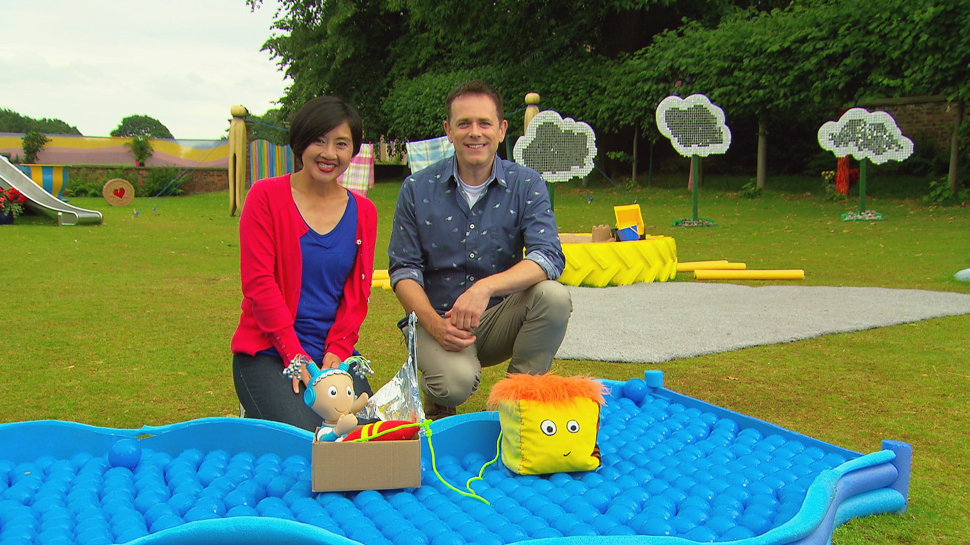 BBC iPlayer - Show Me Show Me - Series 6: 14. Clouds and Dogs