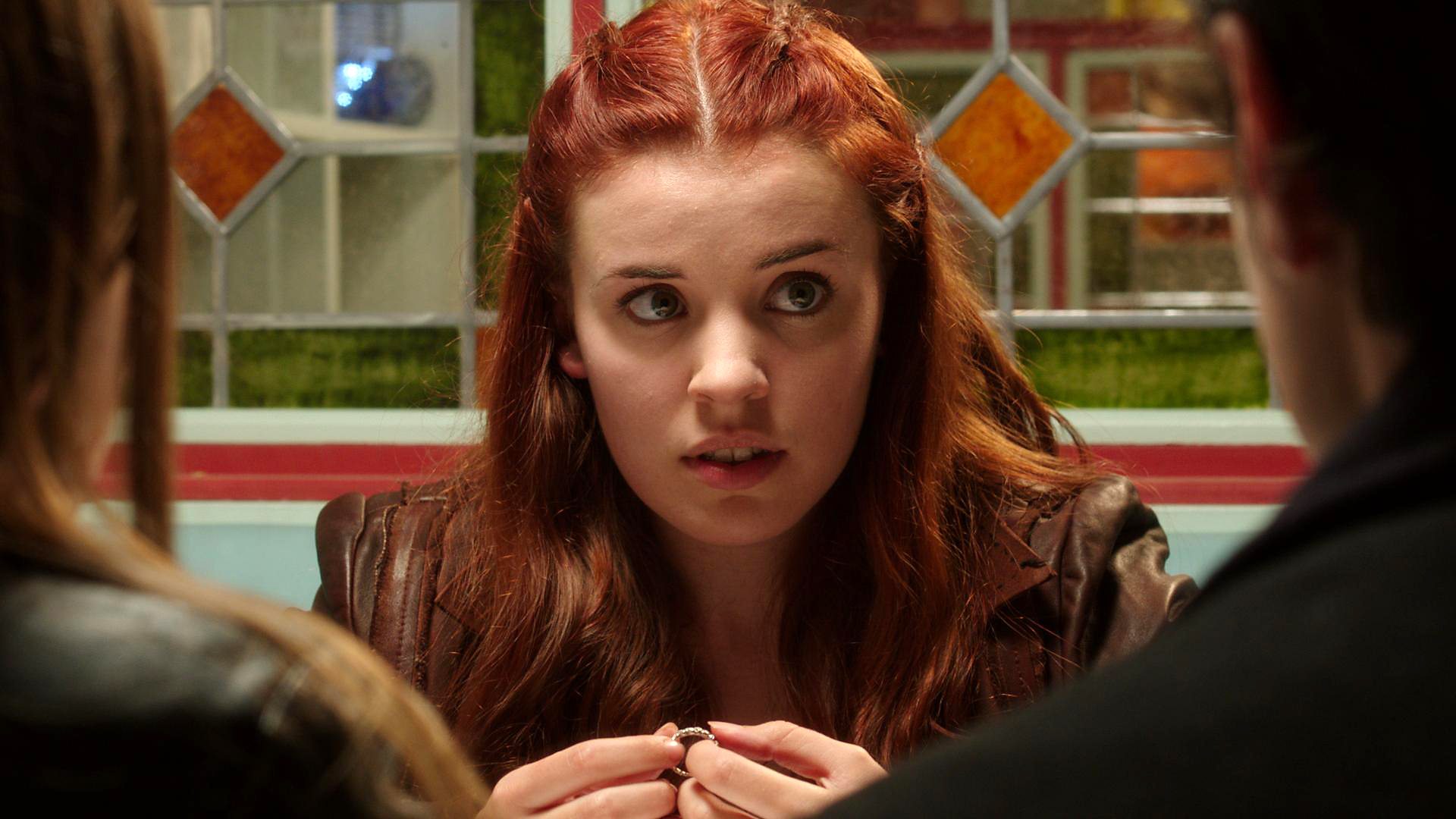 BBC iPlayer - Wolfblood - Series 4: 1. Captivity