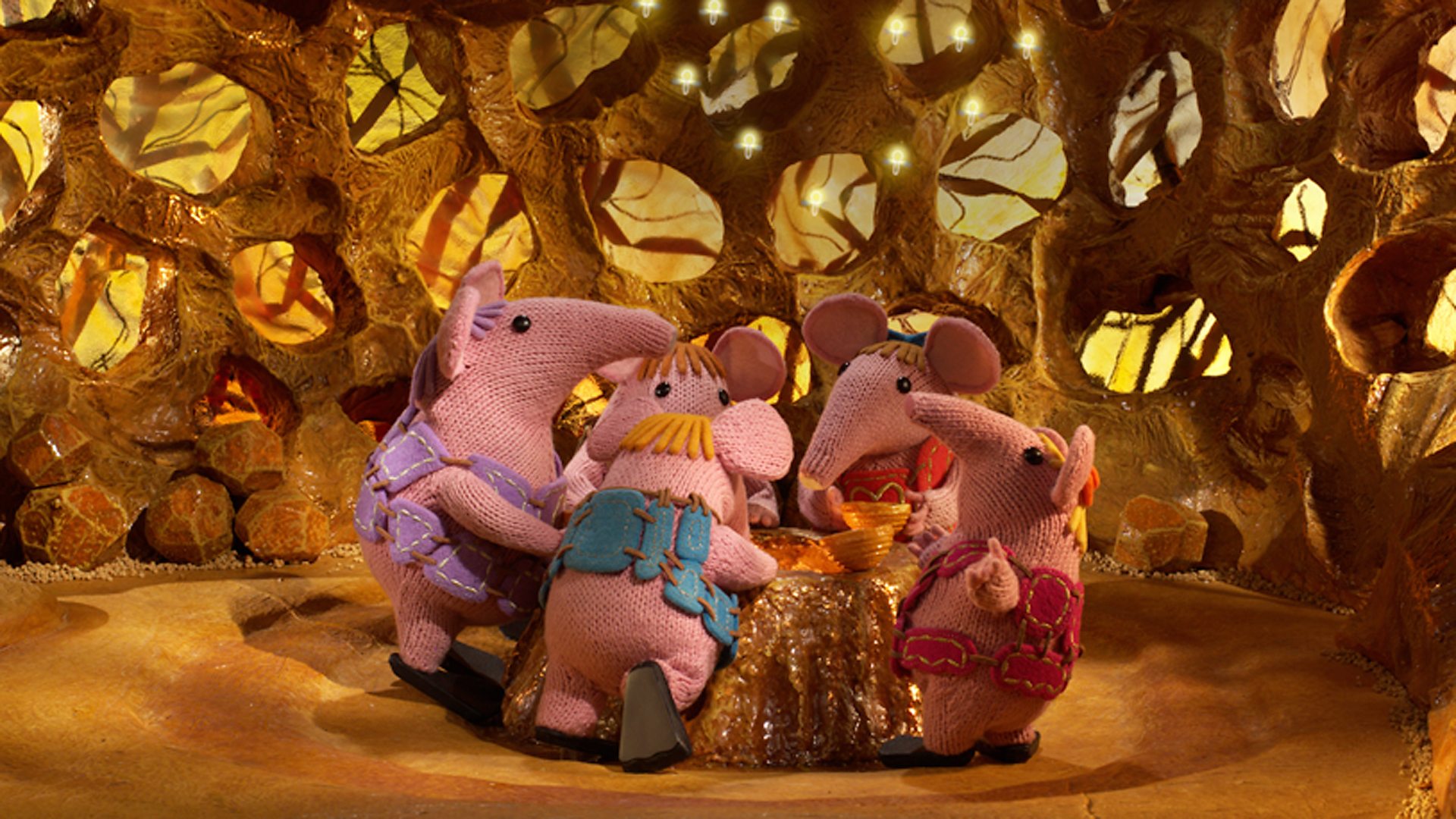 BBC iPlayer - Clangers - Series 1: 44. Busy Buzzers