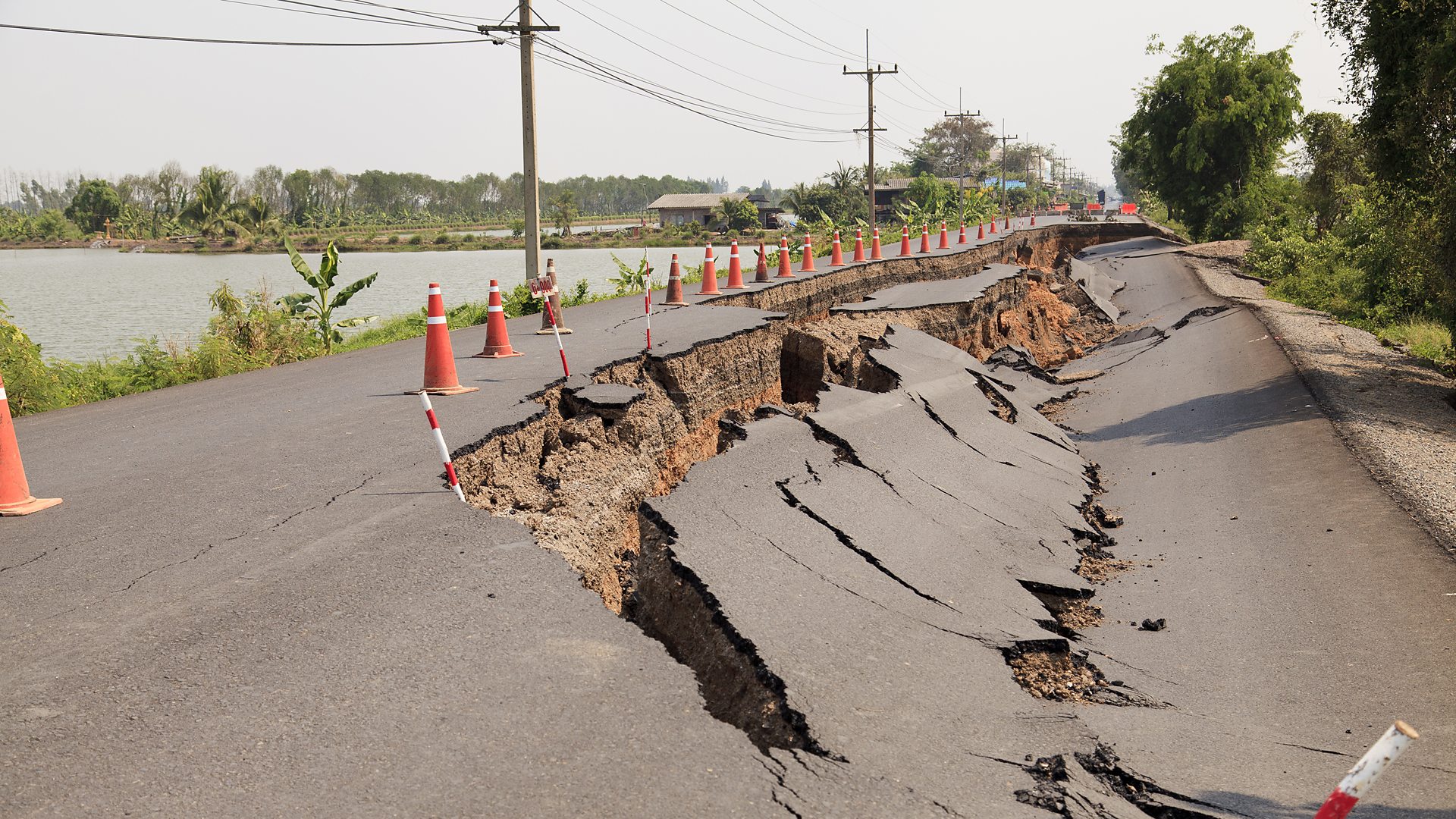 Earthquake Images With Information