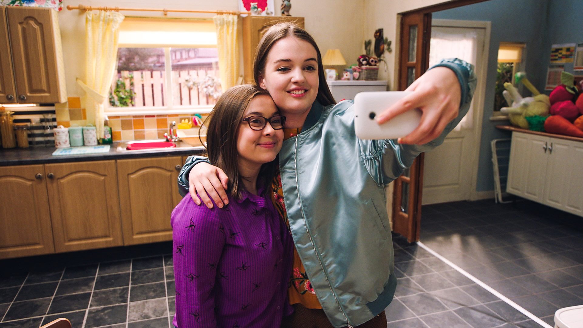 BBC iPlayer - Millie Inbetween - Series 4: 12. Making Plans for Millie