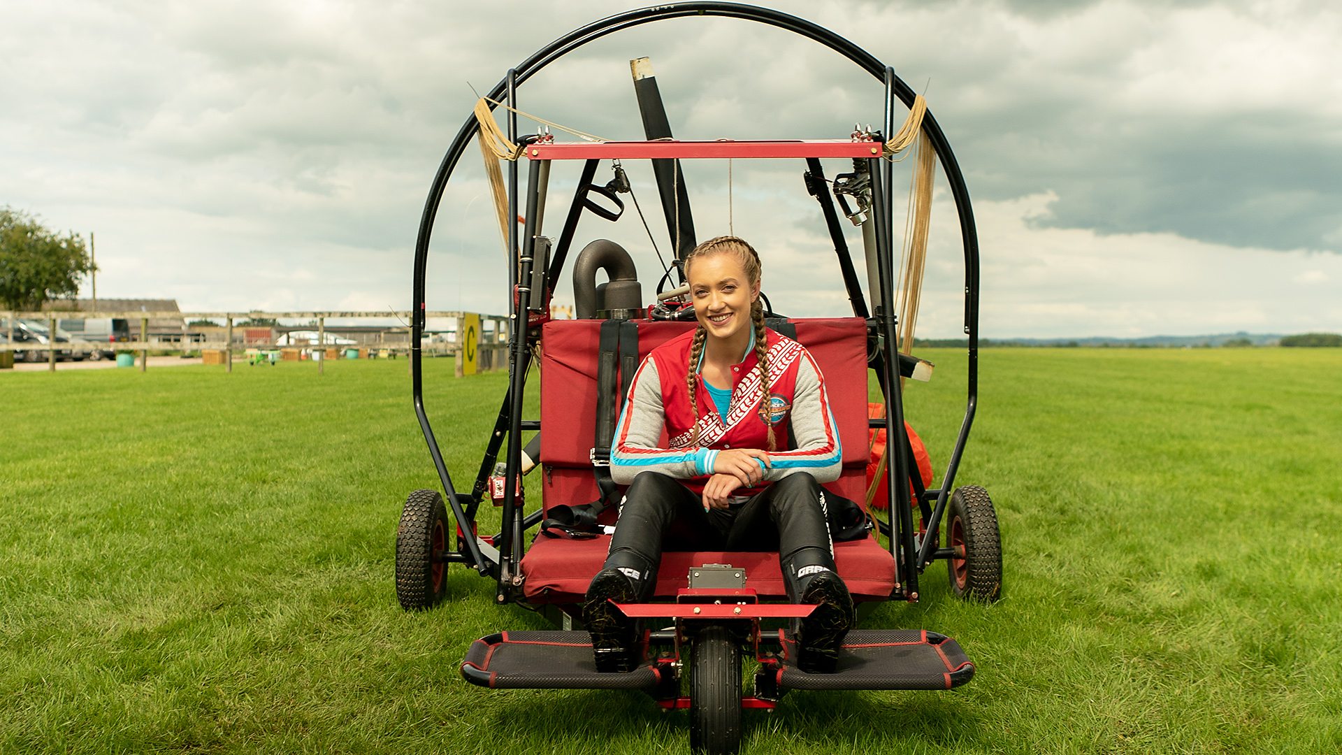 BBC iPlayer - Graces Amazing Machines - Series 2: 5. Flying Machines