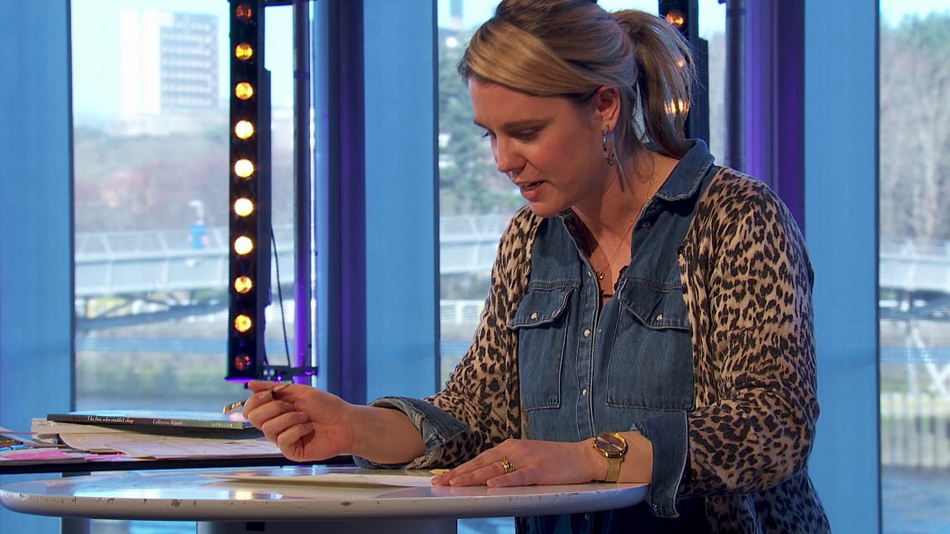 Videos - Catherine Rayner - Authors Live Catherine Rayner - BBC