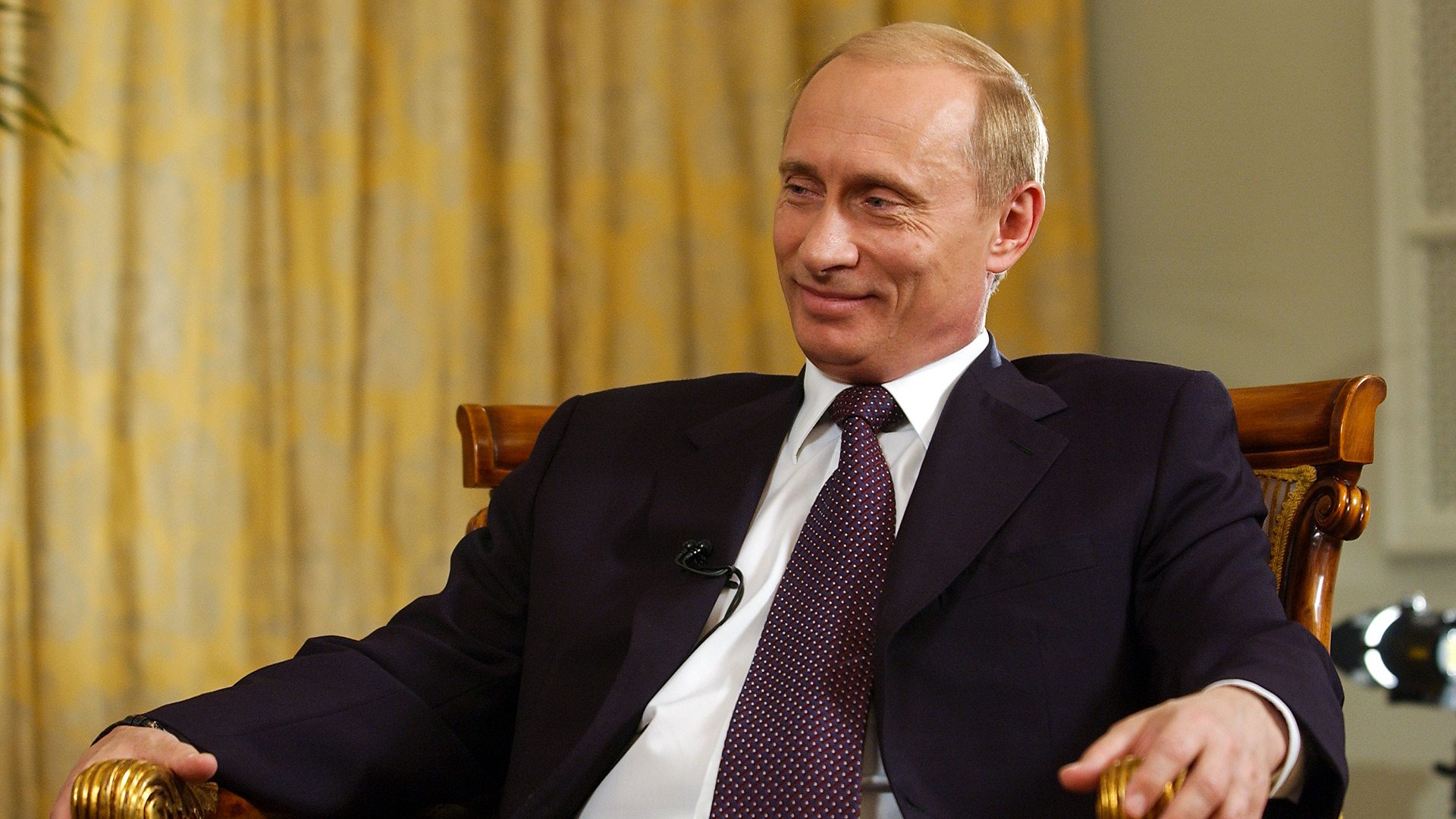 BBC iPlayer - Putin, Russia and the West - 3. War
