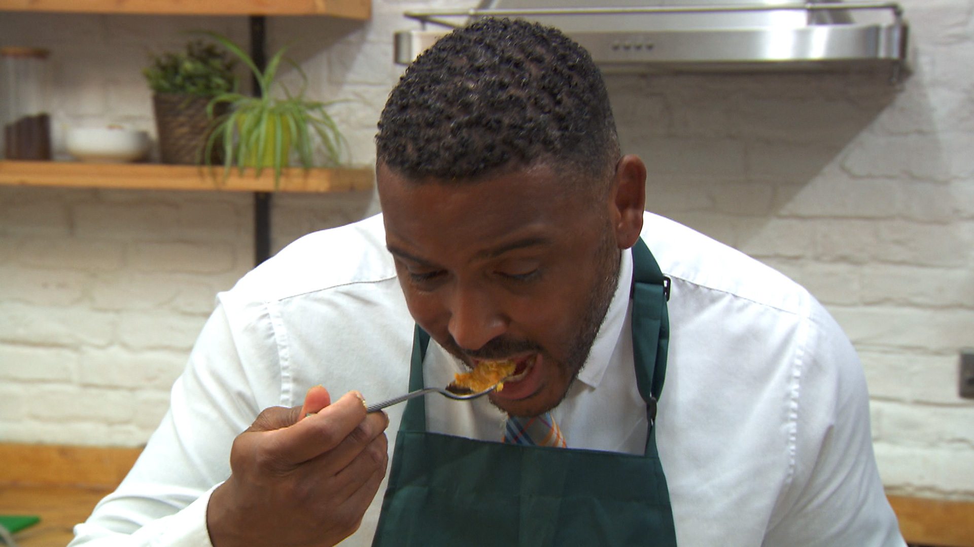 BBC One - The Apprentice, Series 16, Baby Food, Aaron refines his baby ...