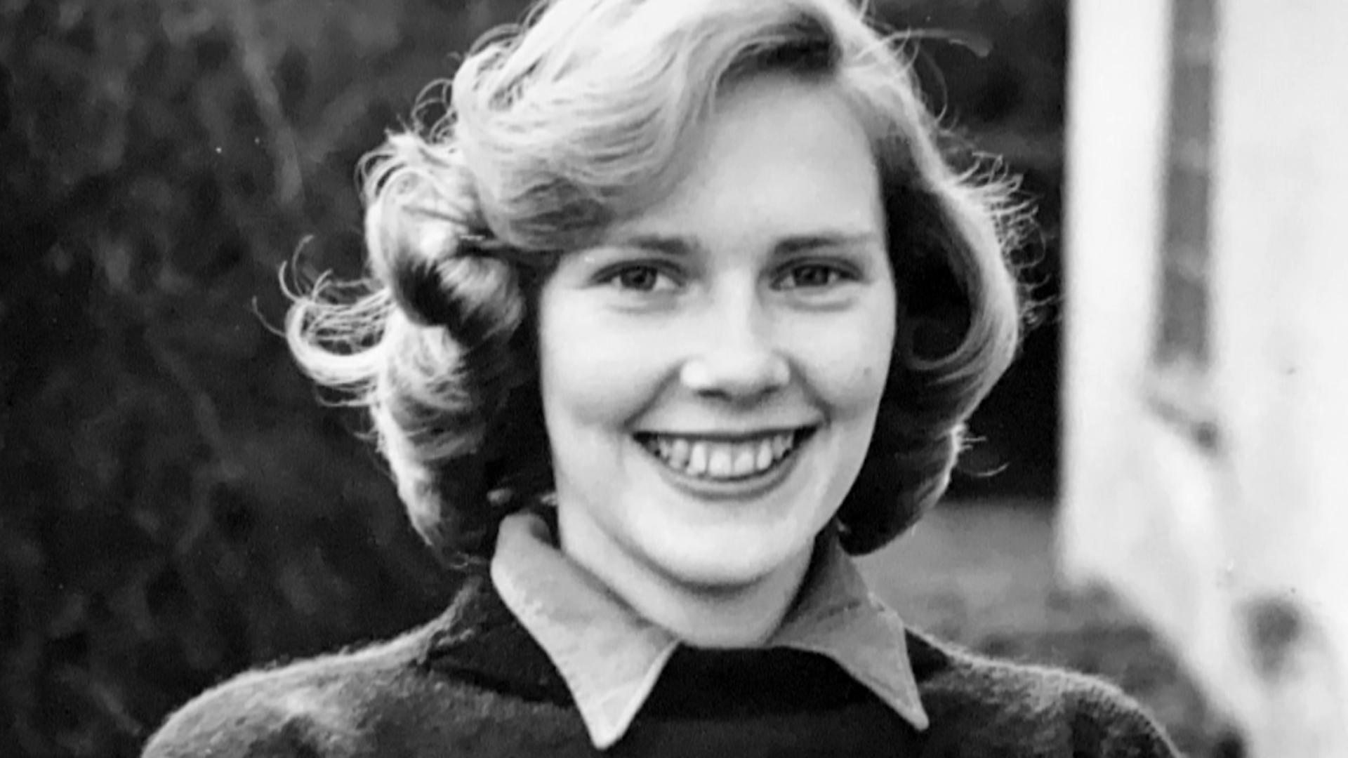 BBC One - Bargain Hunt, Series 61, Shrewsbury 10, The inspirational ...