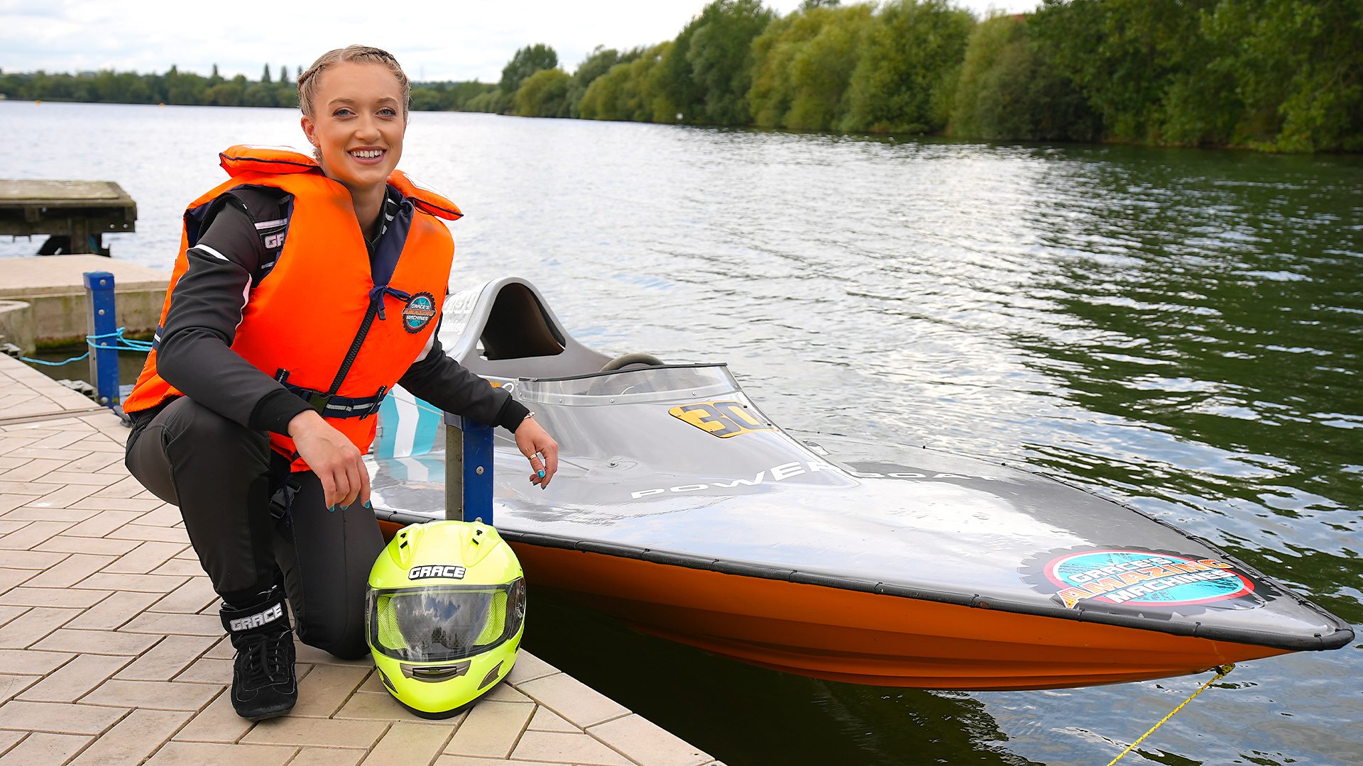 BBC iPlayer - Graces Amazing Machines - Series 4: 7. Racing Machines