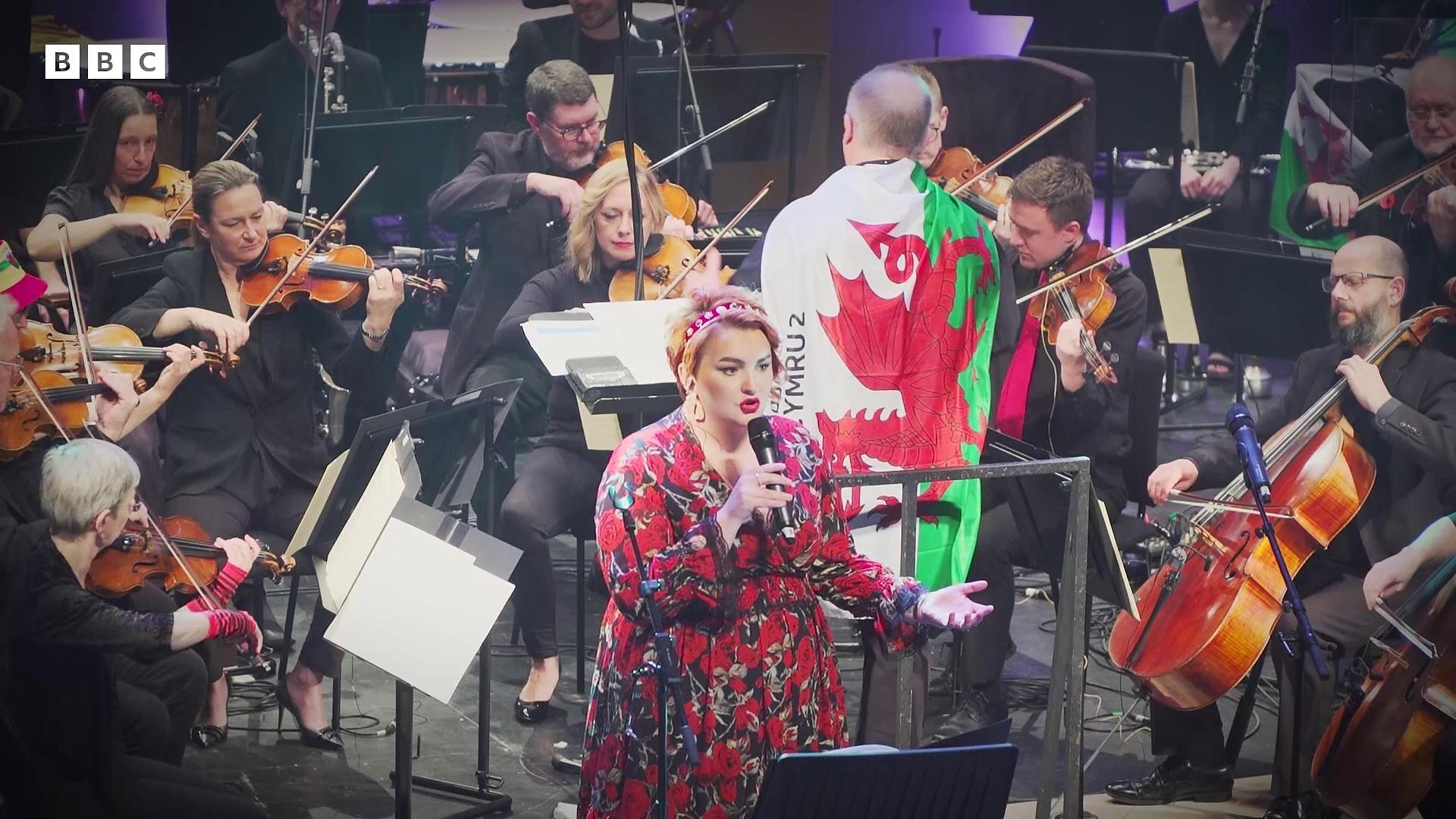 BBC Radio Cymru - Y Gerddorfa, Gig y Wal Goch, Yma o Hyd - Gig y Wal Goch