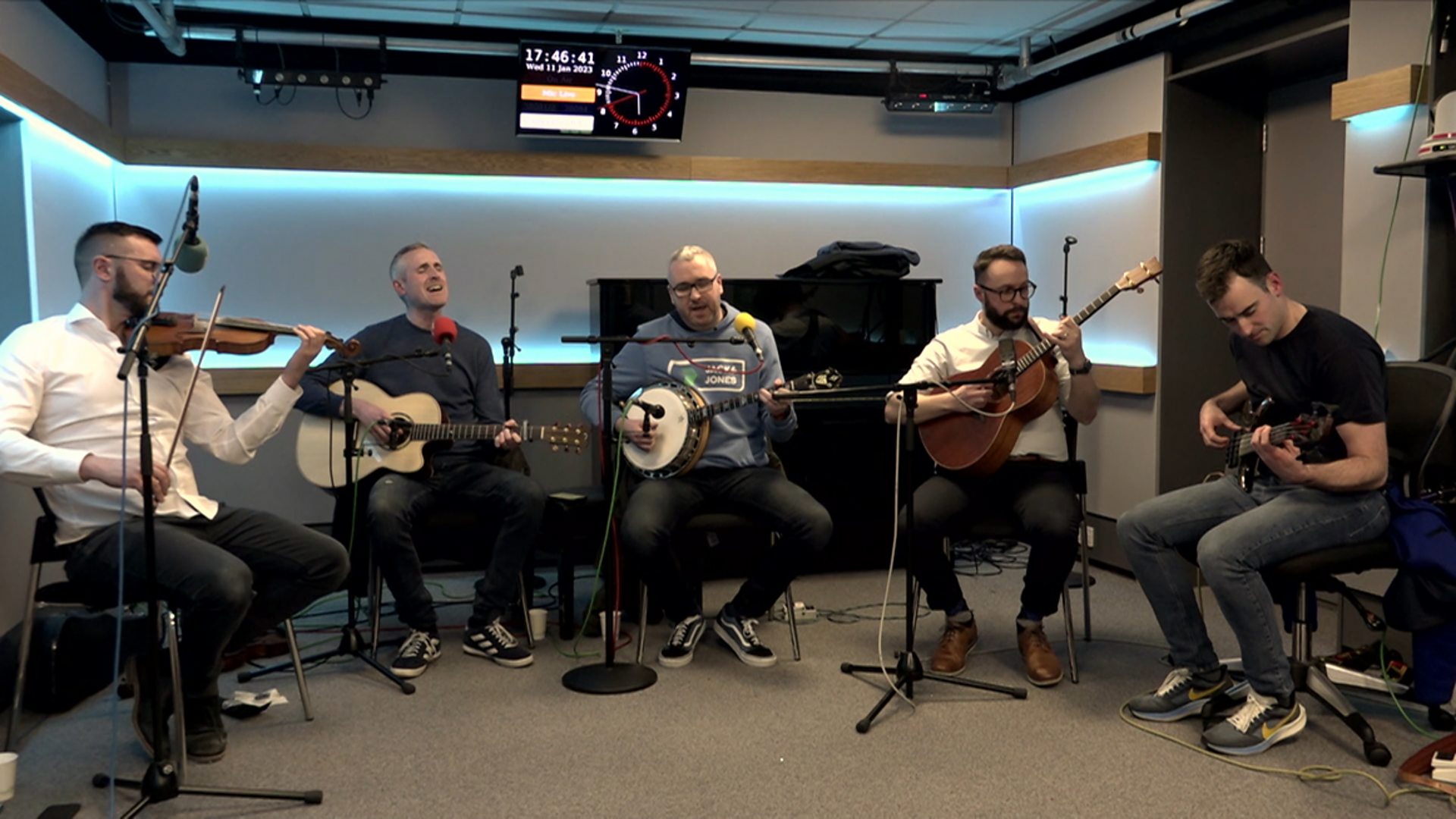 BBC Radio Ulster - Folk Club with Lynette Fay, Remembering Séamus ...