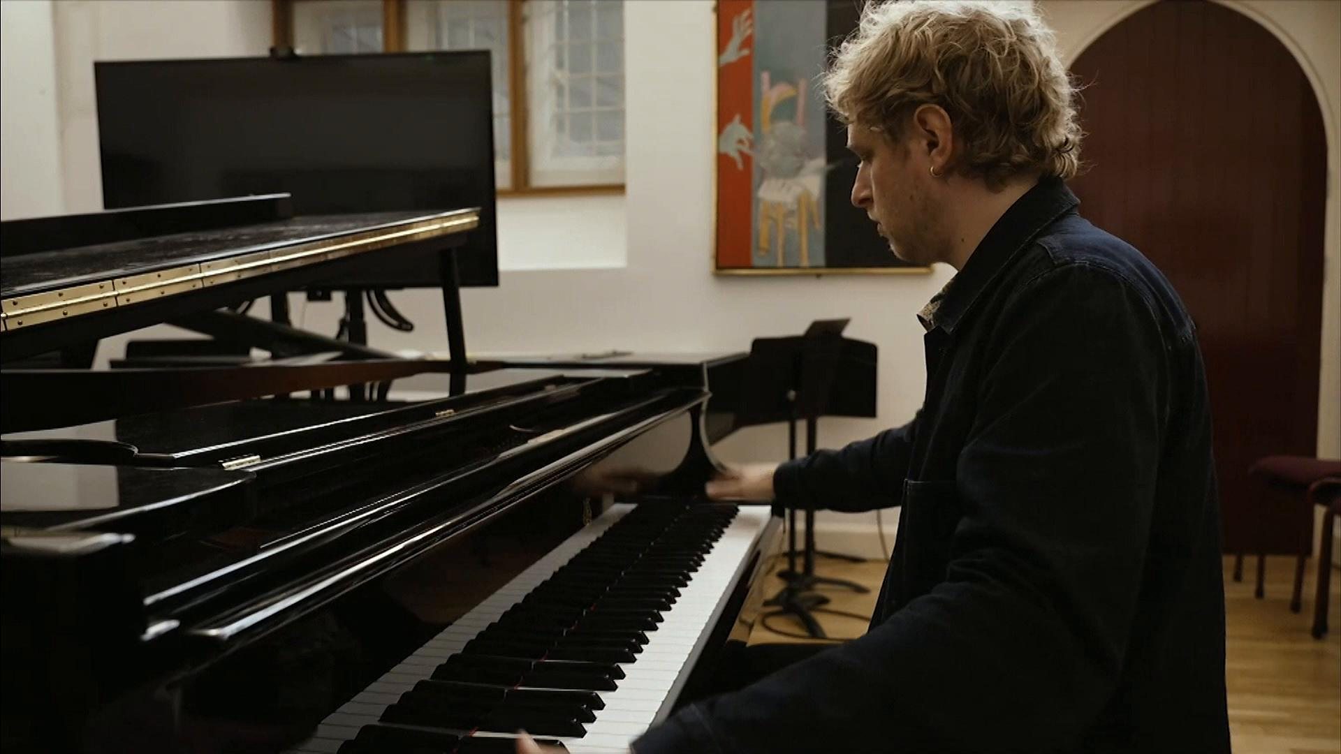 BBC One - BBC Wales Live, 09/11/2022, Will Wales' music plan get more ...