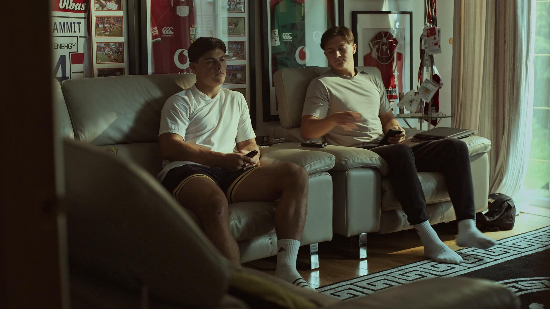 BBC One - Being Louis Rees-Zammit, Louis Rees-Zammit's Family Life