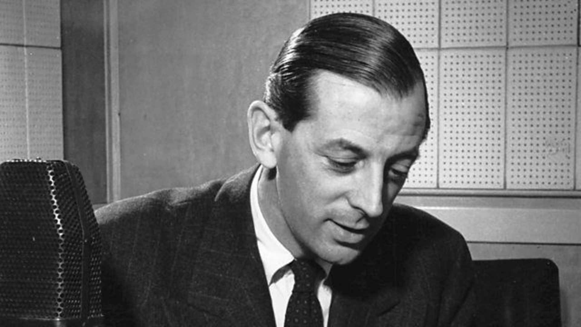 Alistair Cooke and Letter from America