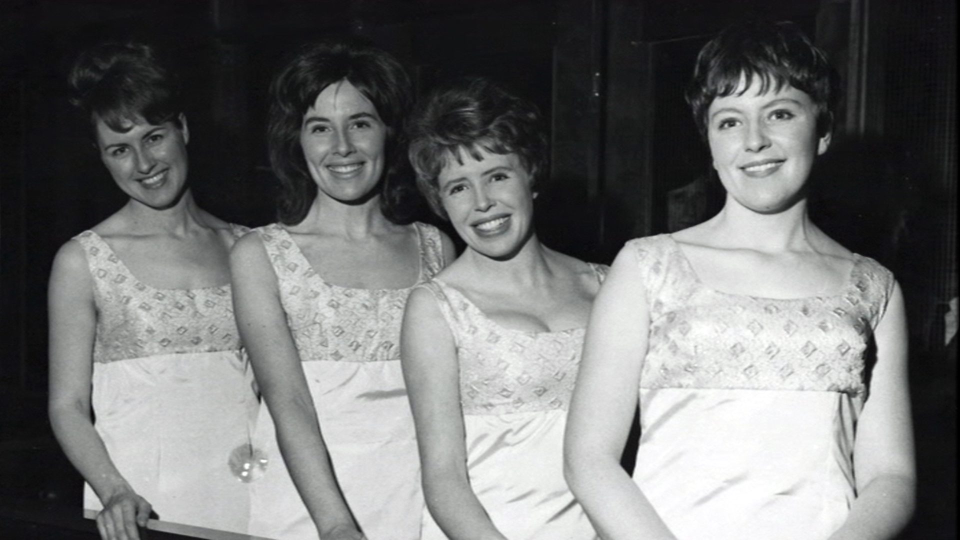 BBC ALBA - Craoladh nan Gàidheal, A Song of Crotal and White