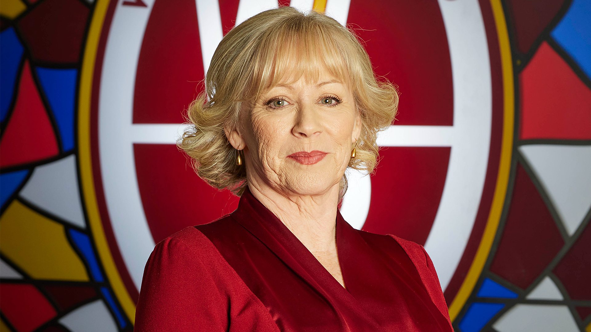 Lindsey Coulson takes charge as Waterloo Road's new headteacher in ...