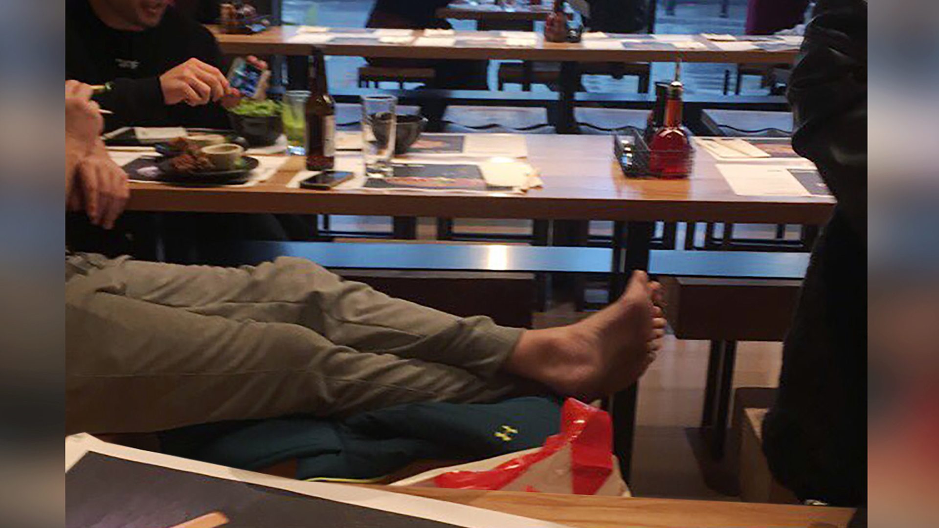 The restaurant visit that went toe-curlingly wrong - BBC Three