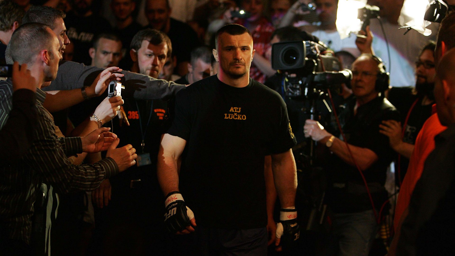 UFC boss Dana White picks his ultimate fighter - BBC Three