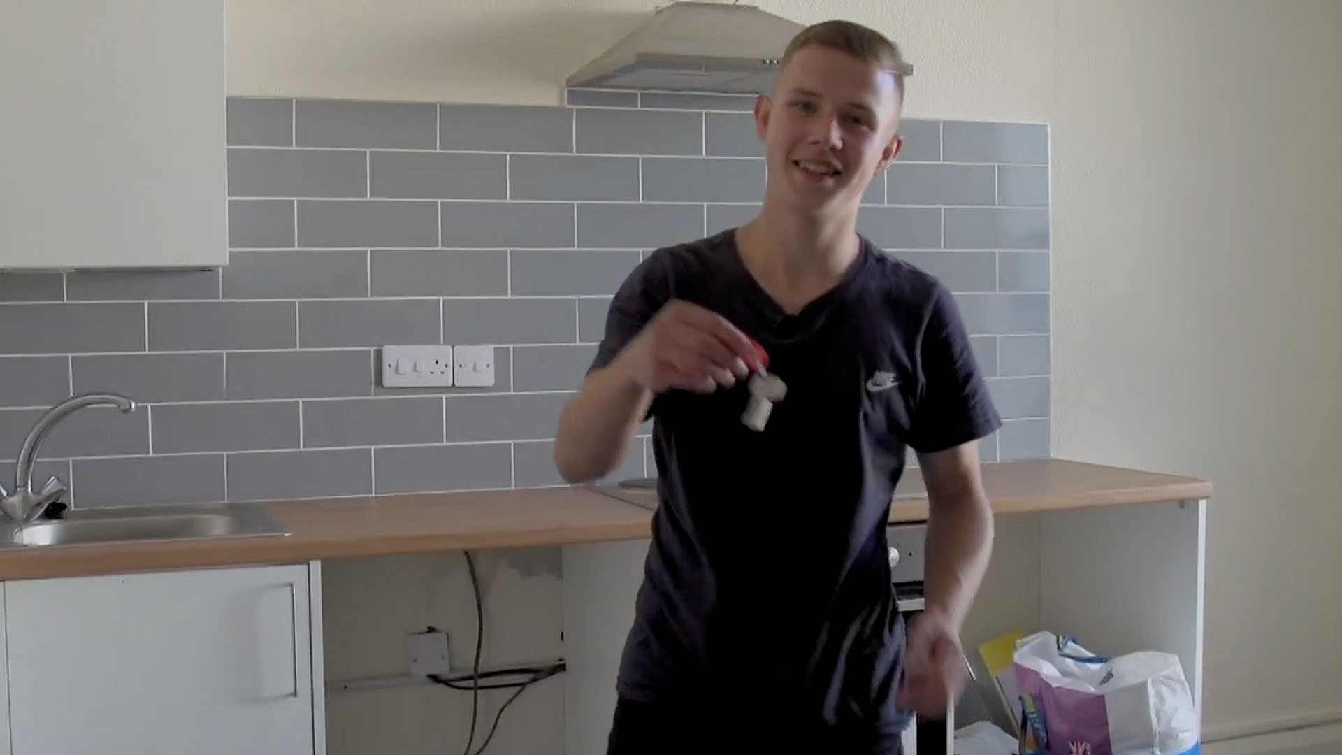 Stacey Dooley: Why I followed four homeless teens for nine months - BBC ...