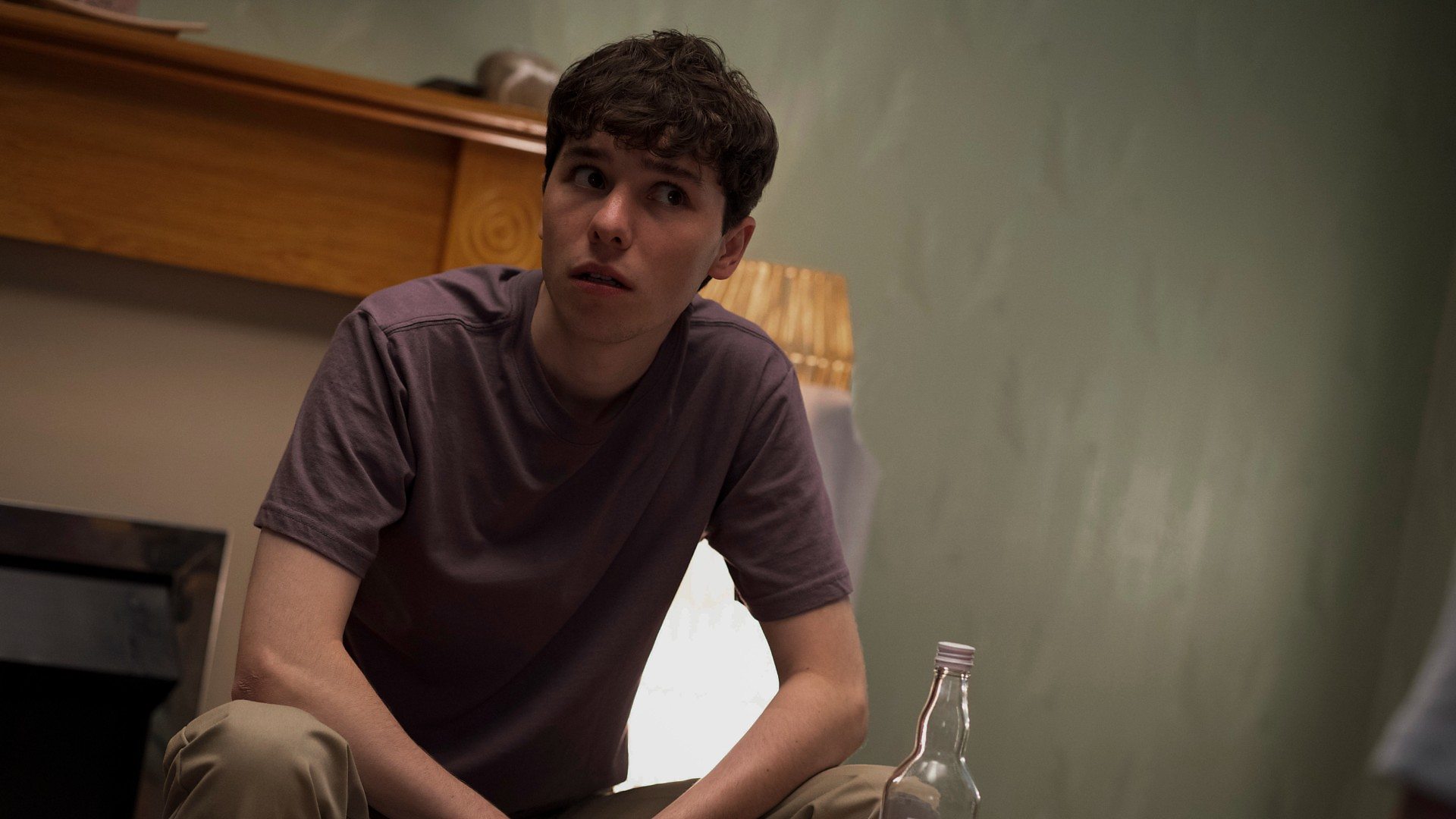 Meet the cast of Red Rose - BBC Three