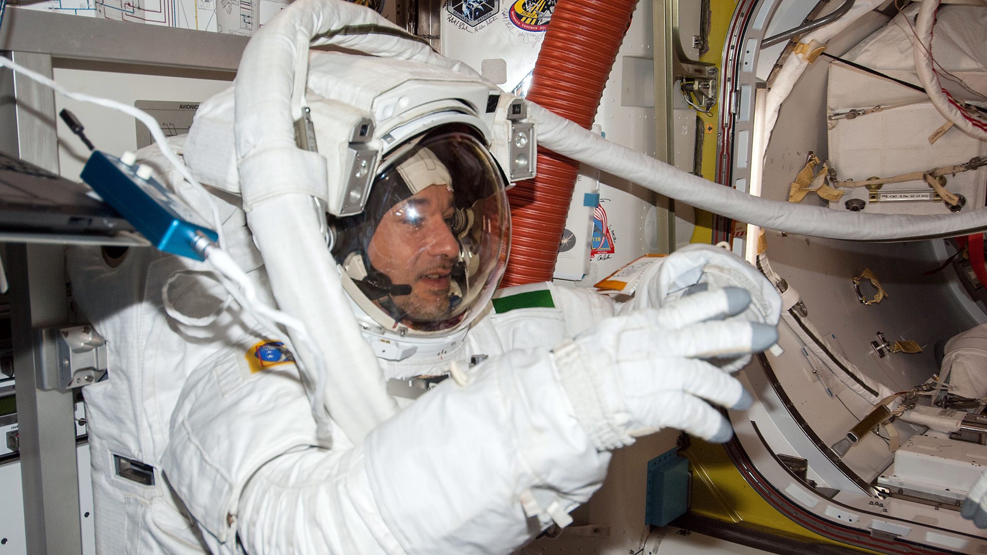 Astronaut Nearly Drowns In Space Low Point: Gus Grissom Nearly Drowns