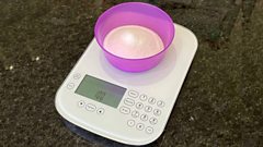 Forces and movement - KS3 Physics - BBC Bitesize