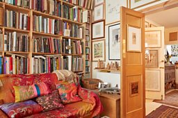 BBC Arts - BBC Arts - Bargain hunter: Tim Sayer reveals the secrets of ...