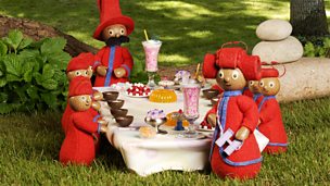 In the Night Garden - Series 1: 64. The Pontipines' Picnic - BBC iPlayer