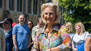 BBC One - Antiques Roadshow - Elaine Binning