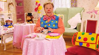 CBeebies - Buzz and Tell