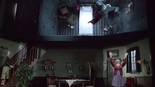 Split staging - Using the space - GCSE Drama Revision - WJEC - BBC Bitesize