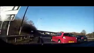 Police probe alleged A41 'crash for cash' scam - BBC News