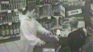 Lindsay Rimer murder: Police Twitter appeal 20 years on - BBC News