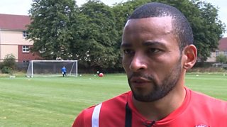 Lincoln City's Nathan Arnold hosts mental health event - BBC News