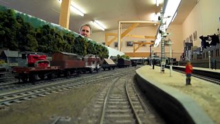 How to build the perfect model railway - BBC News