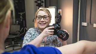 How to become a clinical photographer: Bethany's story - BBC Bitesize
