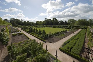 Resource 5: Slideshow - The Big House - BBC Teach