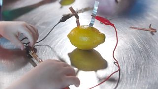 All about batteries - BBC Bitesize