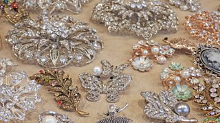 Four trends of the regency era that influenced fashion today - BBC Bitesize