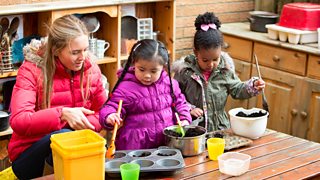 Stages of Play: 6 different ways your child will play - BBC Tiny Happy ...