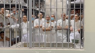 Coming face to face with inmates in El Salvador's mega-jail - BBC News