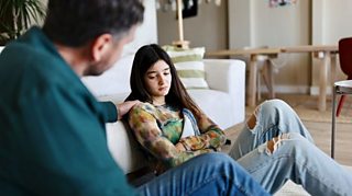 Supporting your teenager with friendship fall-outs - BBC Bitesize